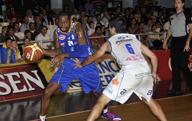 Darius Rice reforzará a Atenas para lo que resta del Reclasificatorio