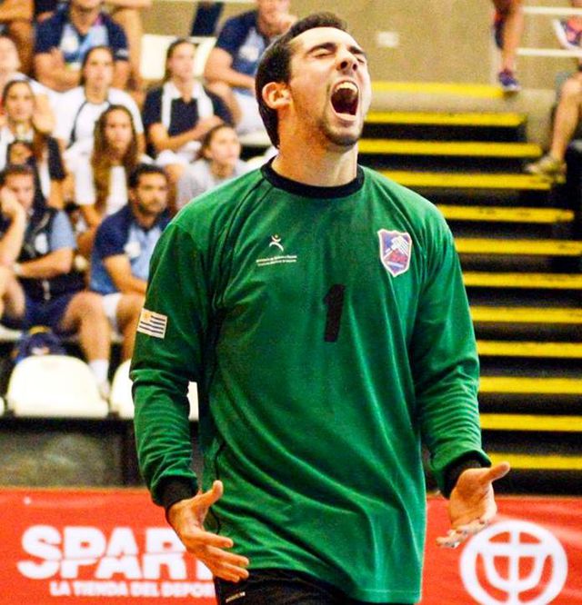 Handball: arquero uruguayo en Italia