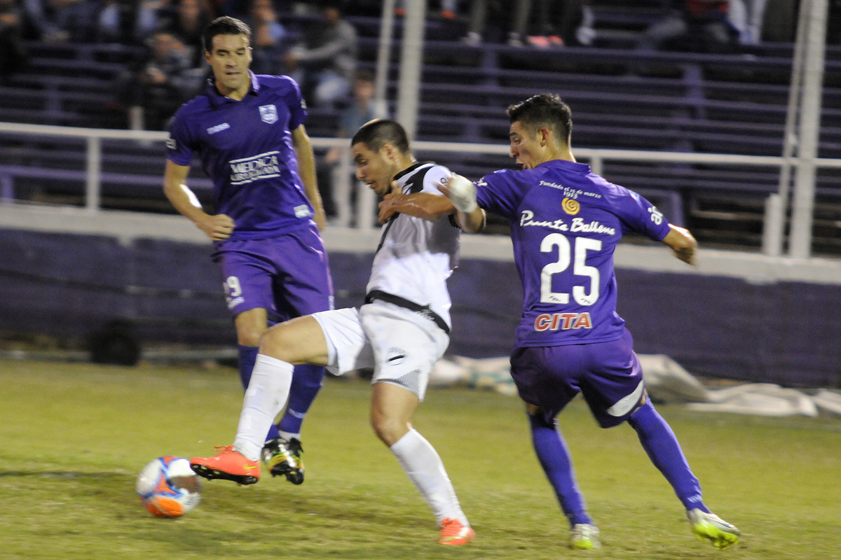 Clausura: Defensor 1 - Danubio 1