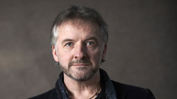 Connolly reivindica su estilo híbrido entre la novela negra y la de ...