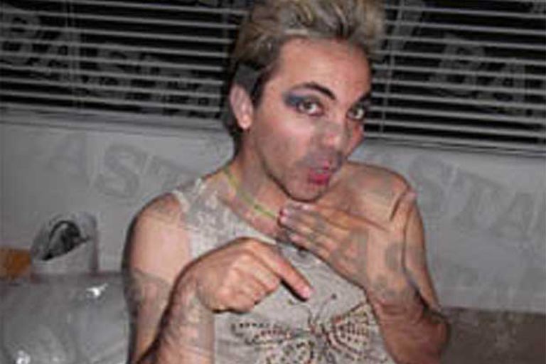 Nuevas fotos de Cristian Castro maquillado y vestido de mujer