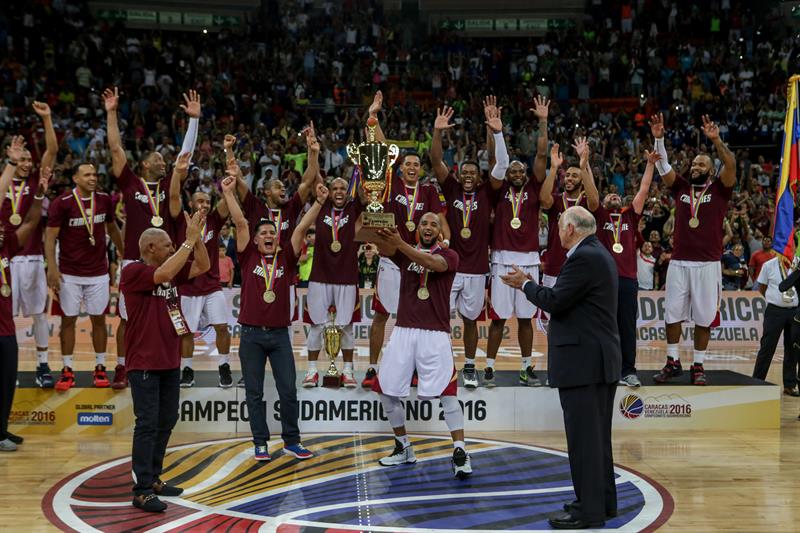 Venezuela campeón del Sudamericano de básquetbol al vencer a Brasil