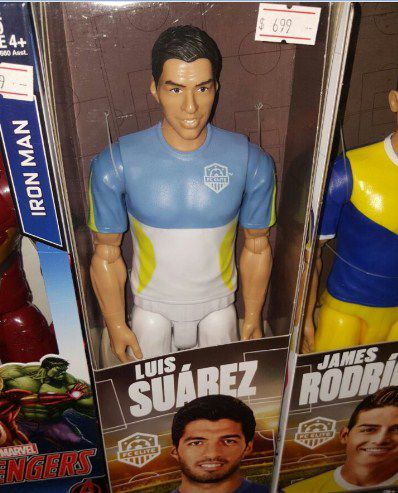 Suárez tiene su muñeco: 30cm y varios “puntos de articulaciones ...
