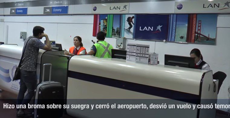 Hizo un chiste de suegras en un aeropuerto y se generó un enorme caos
