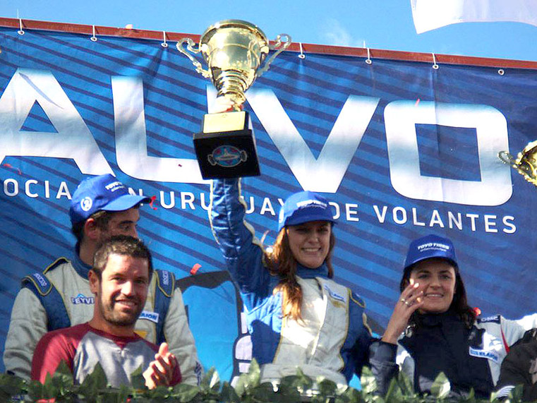 La uruguaya Carolina Cánepa correrá en la Fórmula Truck - AIRBAG