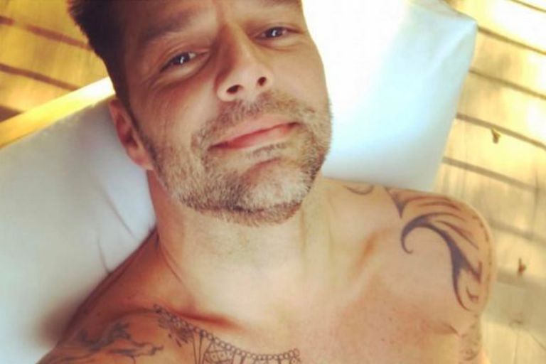 Ricky Martin luce cuerpazo latino bajo el sol de Mallorca y lo podés ...