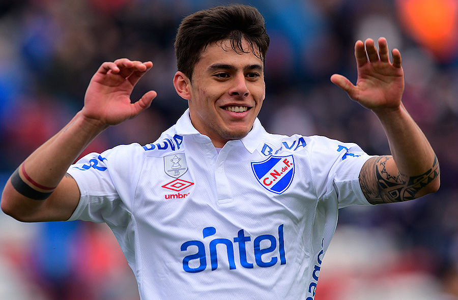 Nacional: Felipe Carballo fue transferido al Sevilla con contrato por ...