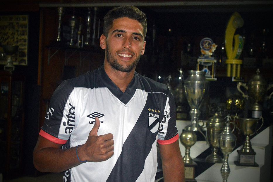 Danubio confirmó la contratación de Nicolás Prieto como segunda alta