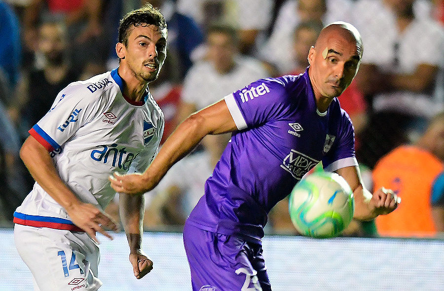 Defensor: "El que piense que estamos liquidados, suerte en pila", dijo ...