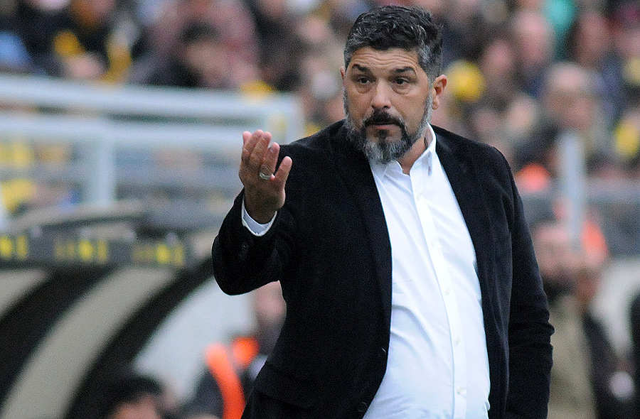 Peñarol: "Nos cuesta digerir quedarnos en la orilla", dijo Leonardo Ramos