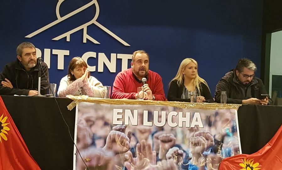 Joselo López y Valeria Ripoll no subirán al escenario del acto por el 1 ...