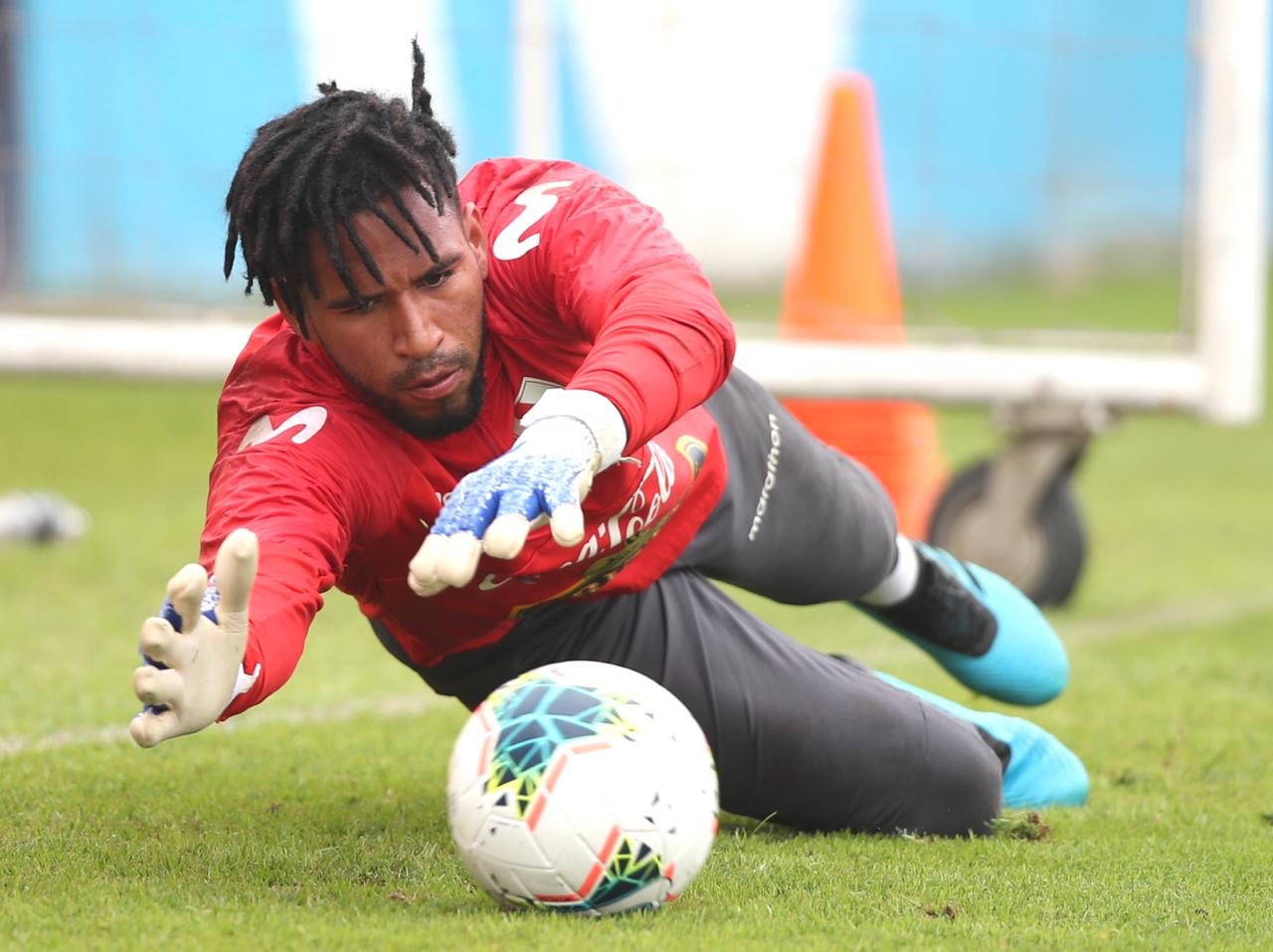 Perú: "Nos van a ir con todo", aseguró el golero Gallese sobre el ...