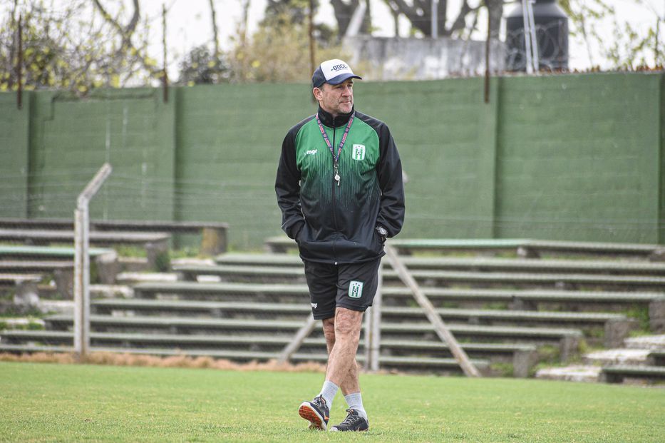 Clausura: “Fue el debut soñado”, dijo Favaro tras el 4-1 de Racing ante ...