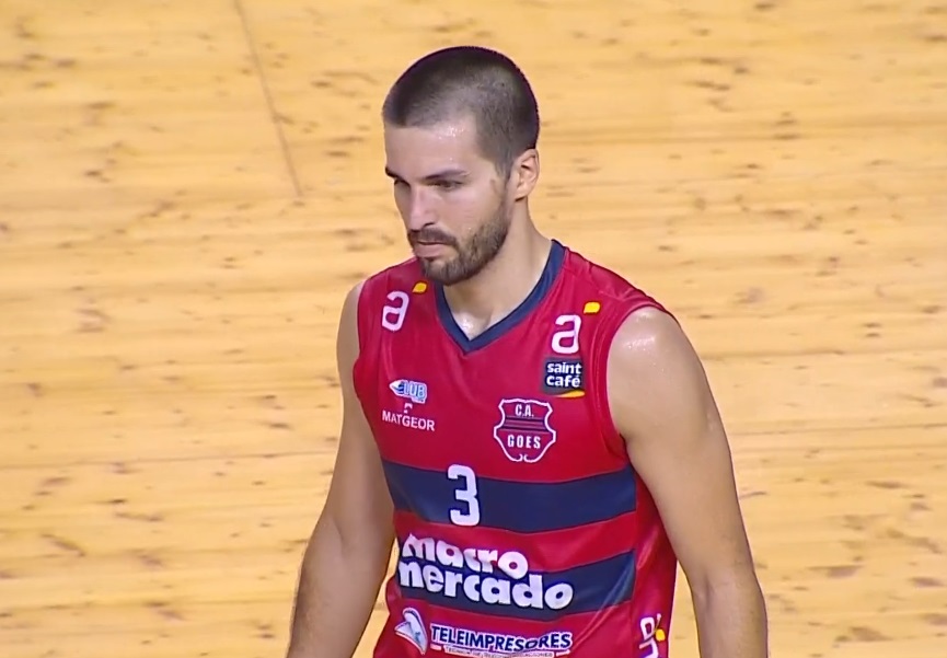 Básquet: Larre Borges sigue armándose como candidato al Metro. La UA ...