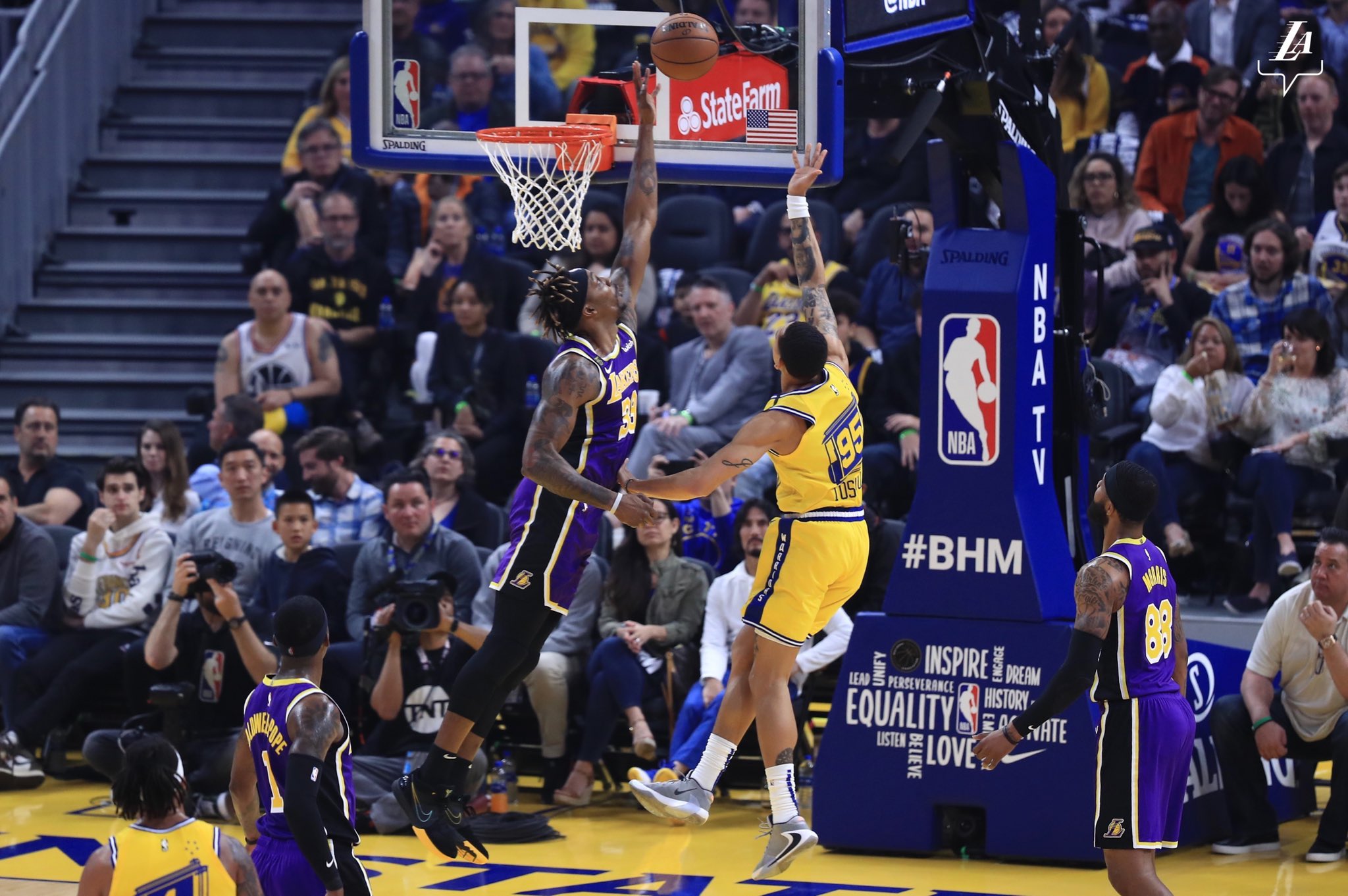 NBA: Los Ángeles Lakers ganaron y siguen en lo más alto de la ...