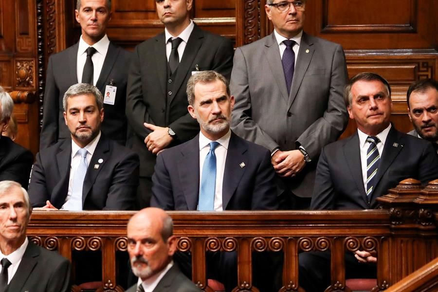 Felipe VI cierra su viaje a Uruguay felicitando al nuevo presidente ...