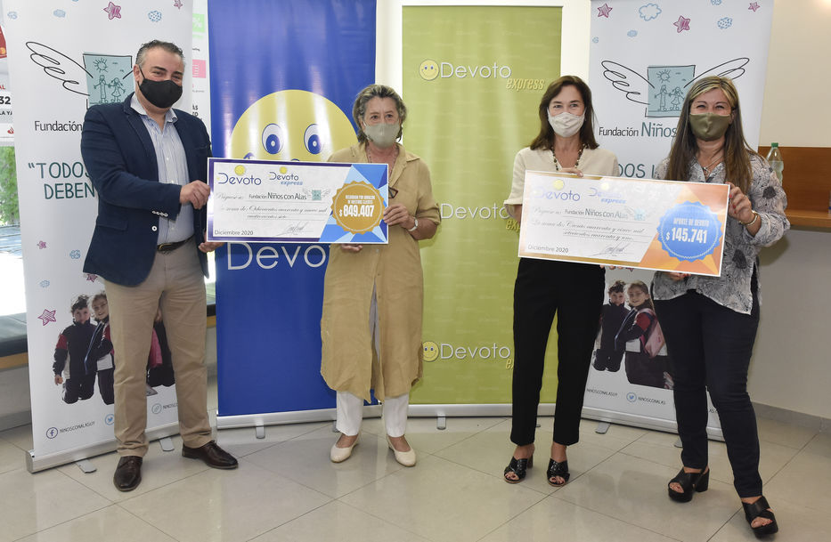 Devoto y Devoto Express entregó cheque a la Fundación Niños con Alas
