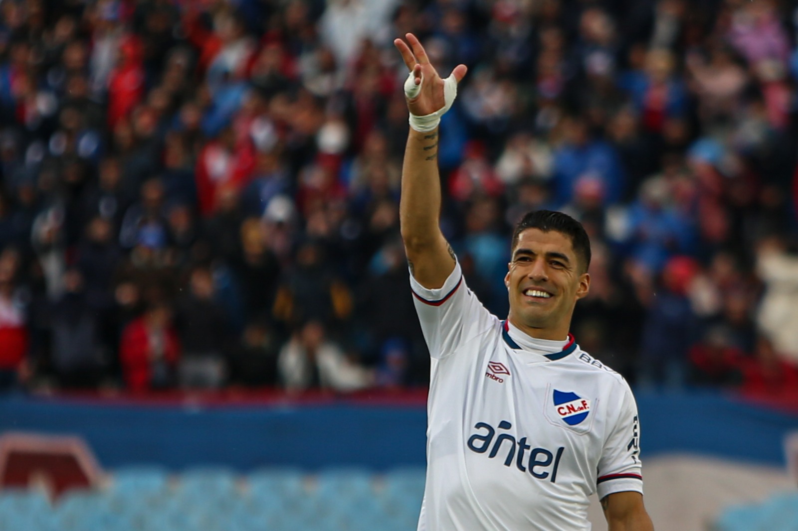 Los saludos para Nacional por su 124 aniversario: Luis Suárez, Hugo de ...