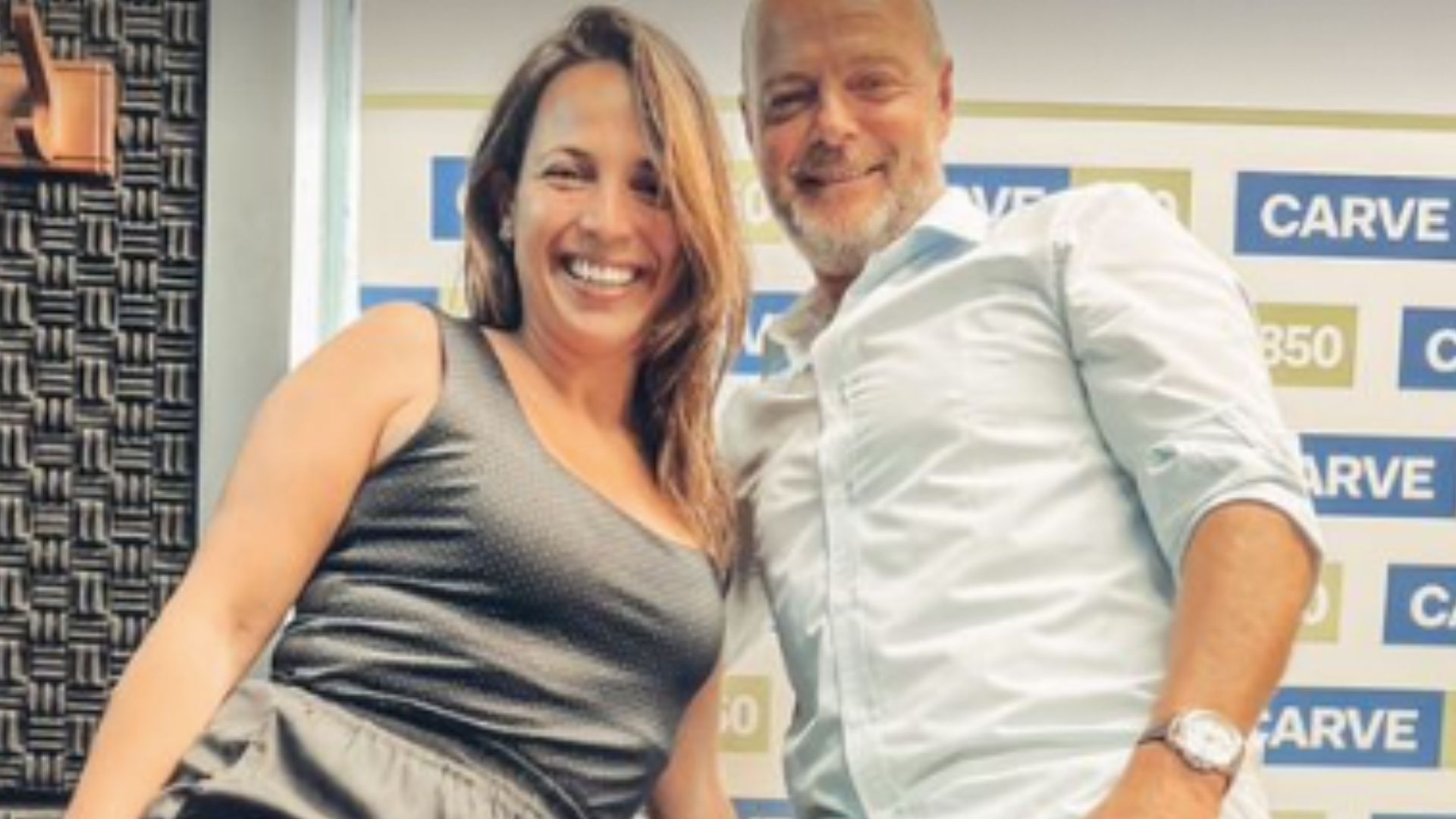 La divertida foto de Patricia Madrid con Pillo Larrea, enyesados ...