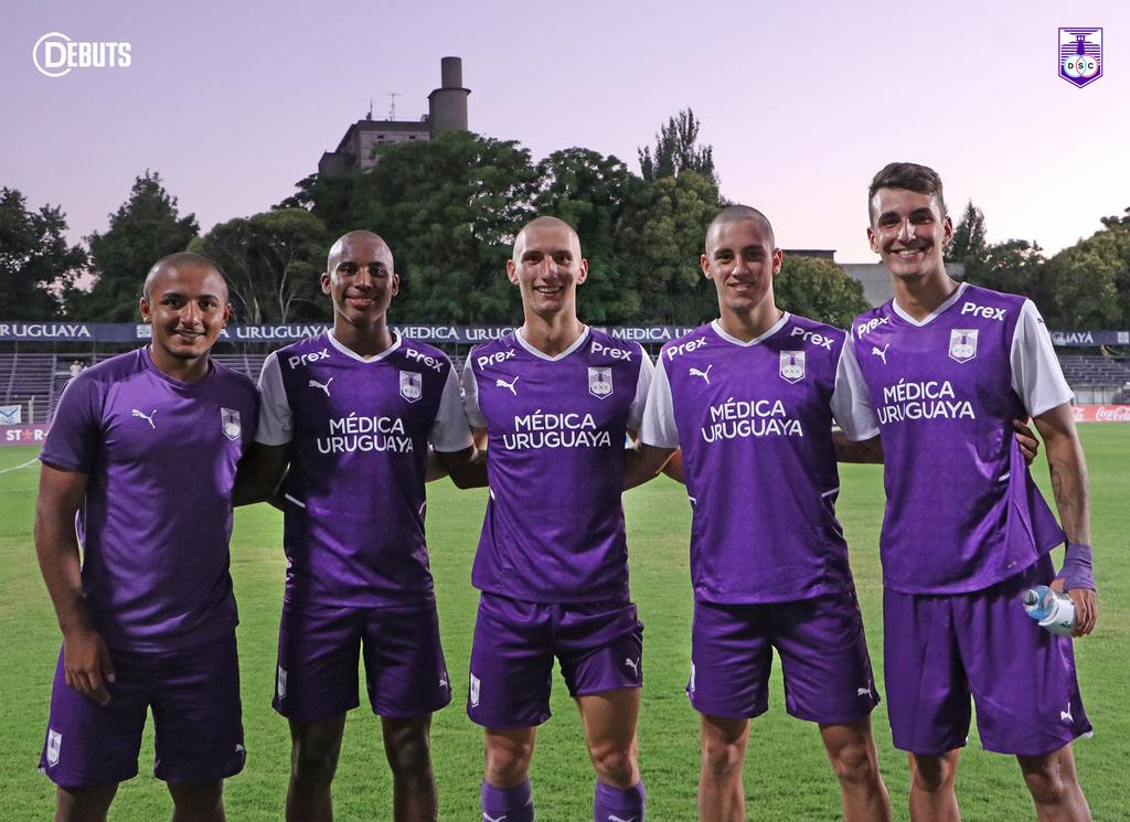 Cinco jugadores debutaron en Defensor Sporting ante Vélez y uno en ...