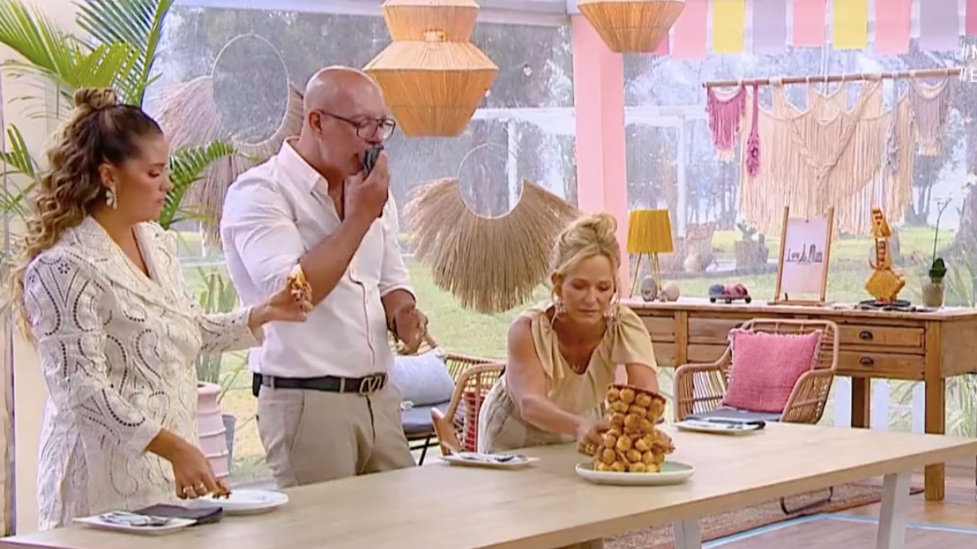 El blooper de Rose Galfione en “Bake Off”: derrumbó el plato de un ...