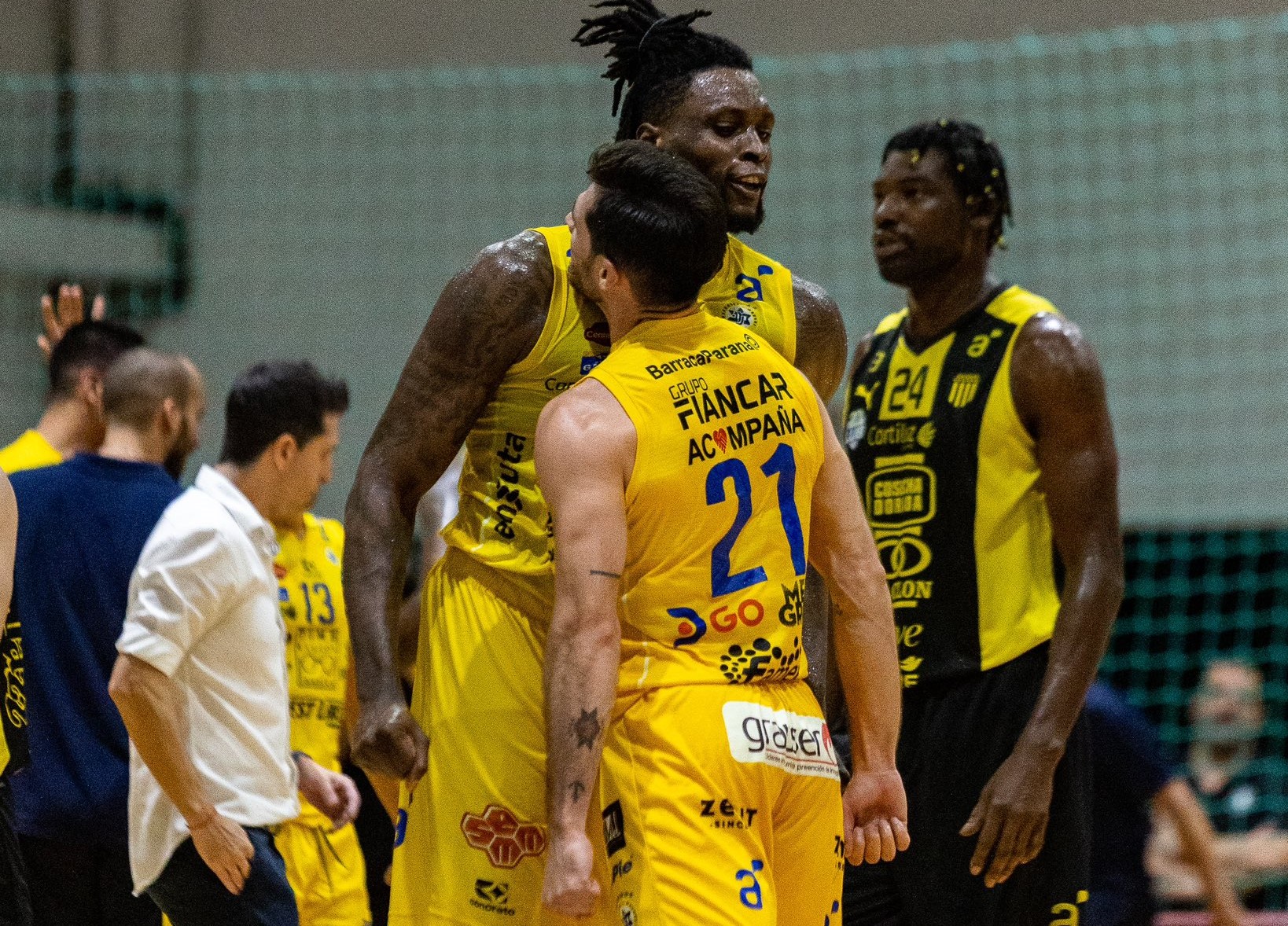 Básquet: Hebraica y Macabi derrotó a Peñarol y se puso 1-0 arriba ...