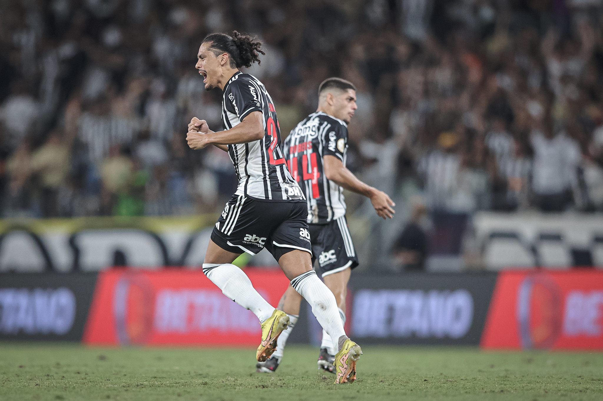 Brasil: Mauricio Lemos anotó para Atlético Mineiro, que perdió 2-1 con ...