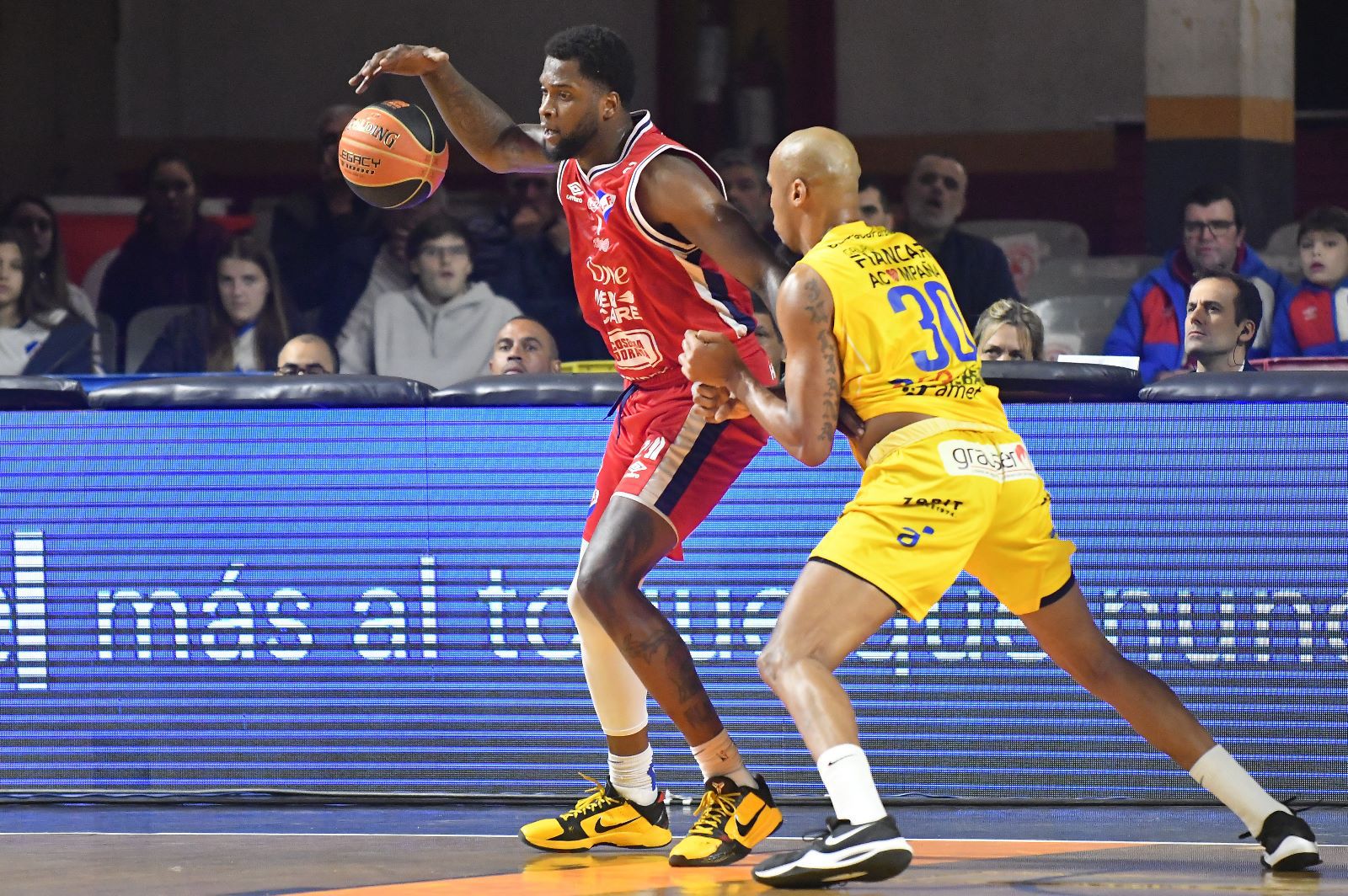 Básquet: Nacional venció 81-64 a Hebraica y Macabi y se puso 2-1 arriba ...