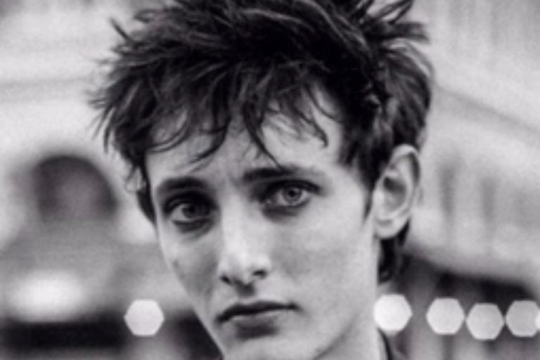 El muchacho con cara de ángel y ojos extraterrestres: un perfil de ...