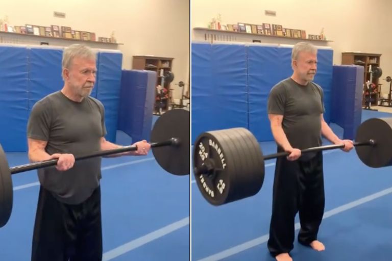 Con 84 años, Chuck Norris sorprendió a sus seguidores levantando pesas