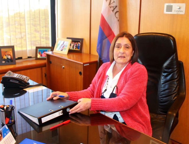 María Fajardo, la senadora por ley de cuota que no asumirá su banca ...